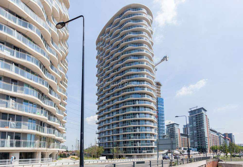 New Development to rent in Royal Victoria - Hoola Apartments, E16 ...